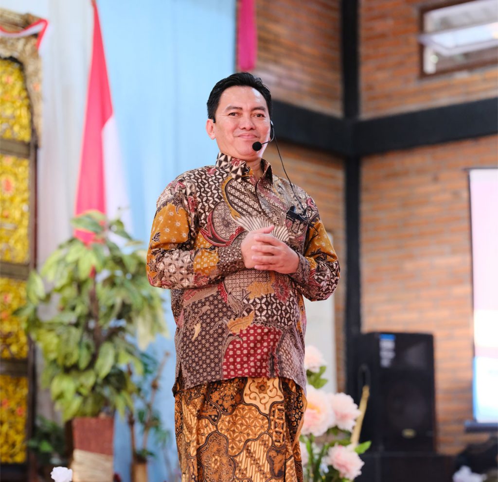 Bertemu dengan Orang Tercerahkan, Manfaatkan Kesempatan - Persaudaraan ...